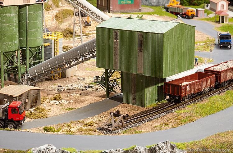 Faller 130171 HO Feeding tower for stone breaking works