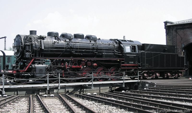 Fleischmann 114371 HO Tender loco of the DRG, class 43, for