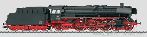Marklin 39012 HO Express Locomotive with a Tender. (001