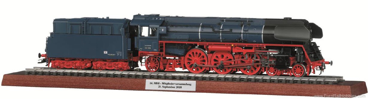 Marklin 39208 HO DR/GDR Class 01.5 Steam Express Locomotive