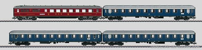 Marklin 43918 HO Express Train Passenger Car Set as