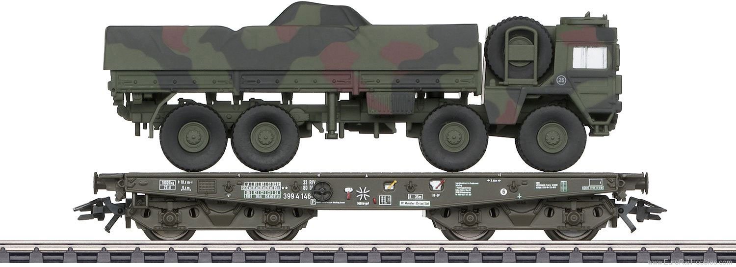 Marklin 48797 HO Type Rlmmps Heavy-Duty Flat Car w/MAN