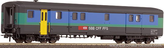 Roco 45088 HO EW II D Baggage Van Type D in IR Livery