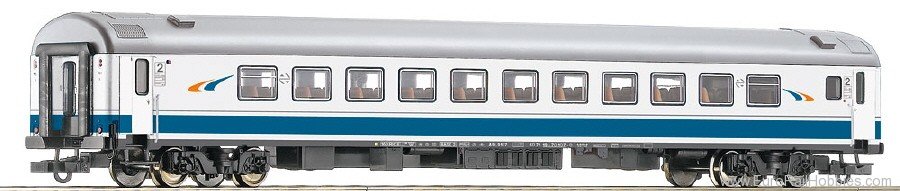 Roco 64532 HO 2nd Class Express Coach RENFE