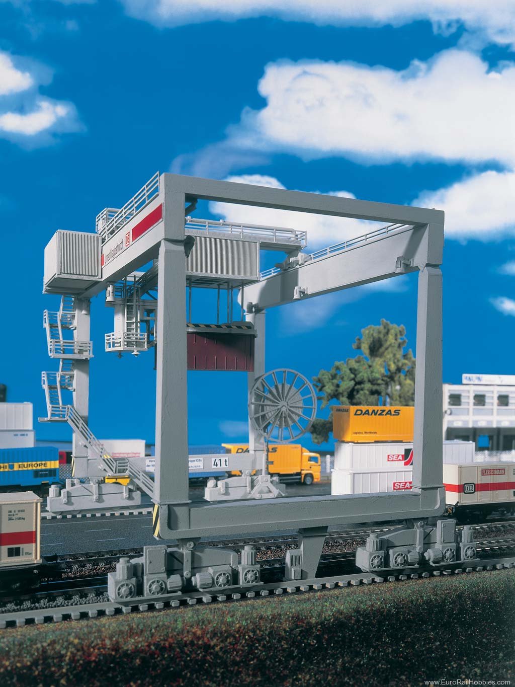 Vollmer 5620 HO Container Crane
